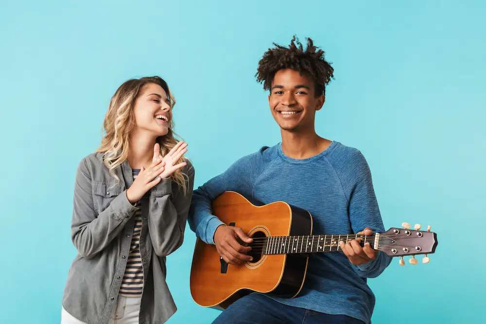 15 Easy to Sing Songs - Vocals in Tune